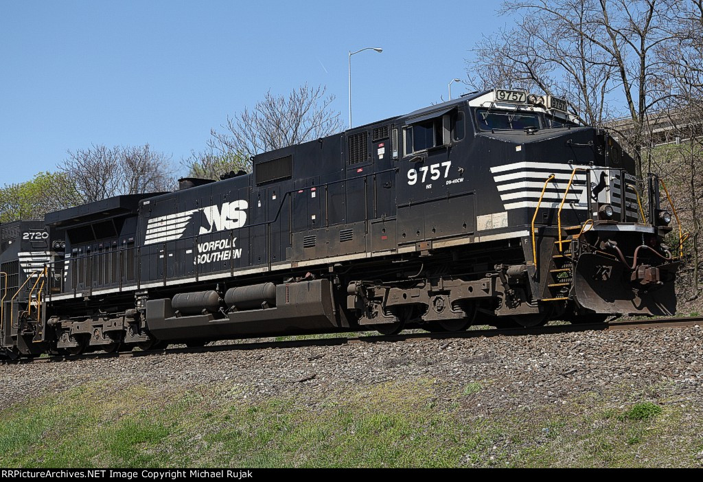 NS 9757